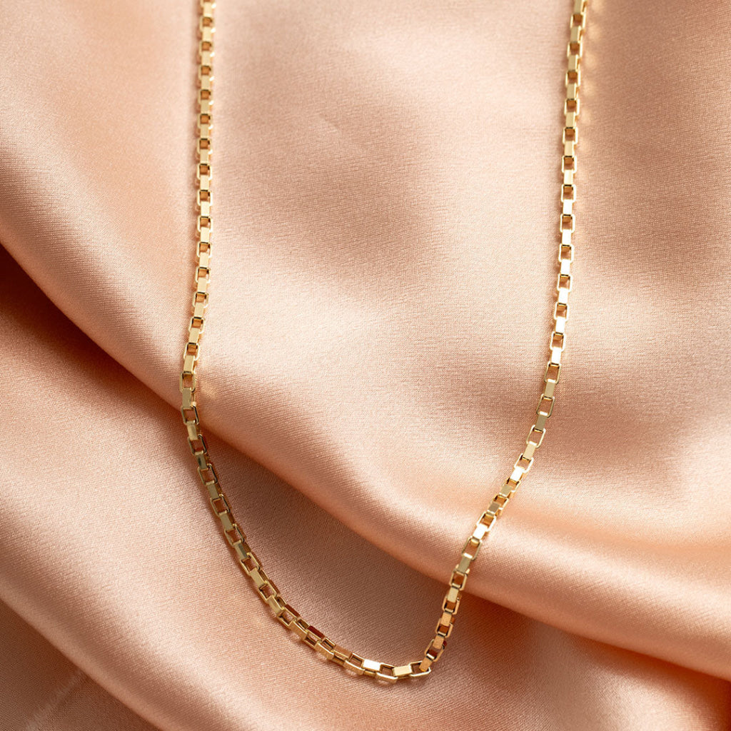 Gold neck chains store